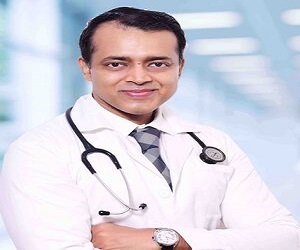 Dr. Manish Singhal | Medical Oncologist in Apollo Hospital New Delhi, India